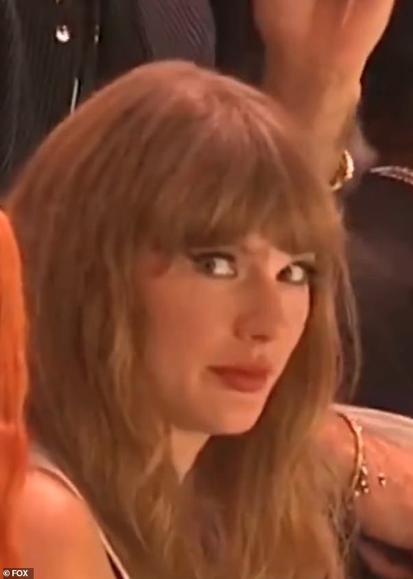 What Did Taylor Swift Say After Getting Booed At Super Bowl 2025? Lip ... What Did Taylor Swift Say After Getting Booed At Super Bowl 2025? Lip ...
